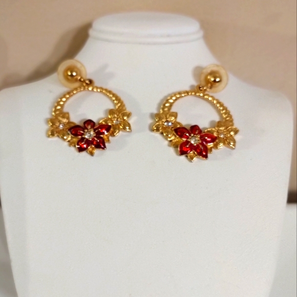 Avon | Jewelry | Vintage Avon Poinsettia Gold Tone Hoops | Poshmark